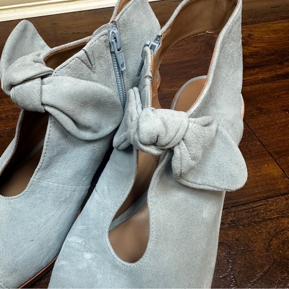 Bernardo | Shoes | Bernardo Luna Bow Shooties In Vintage Blue Round ...